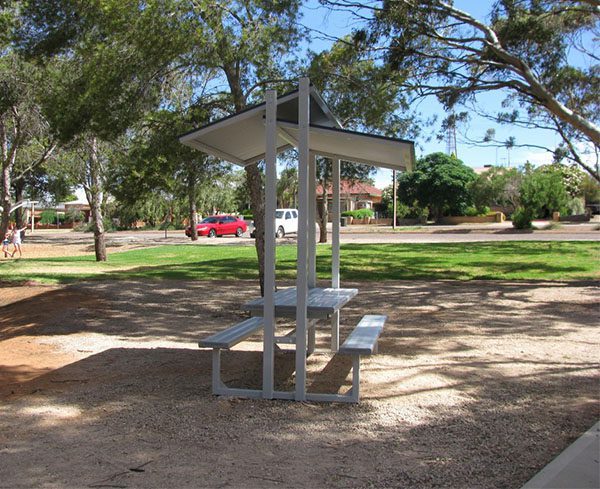 Eco-Trend Sheltered Park Setting